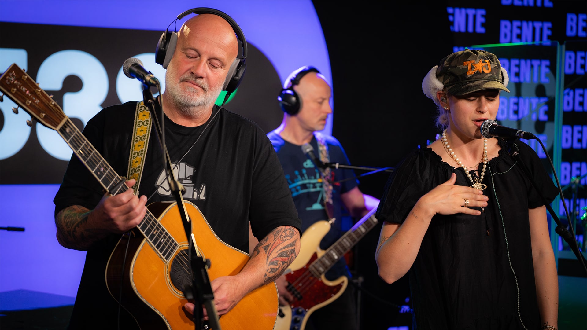 Bente & BLØF doen hun nieuwe single Hoe hou ik dit vast bij Edwin Evers ...