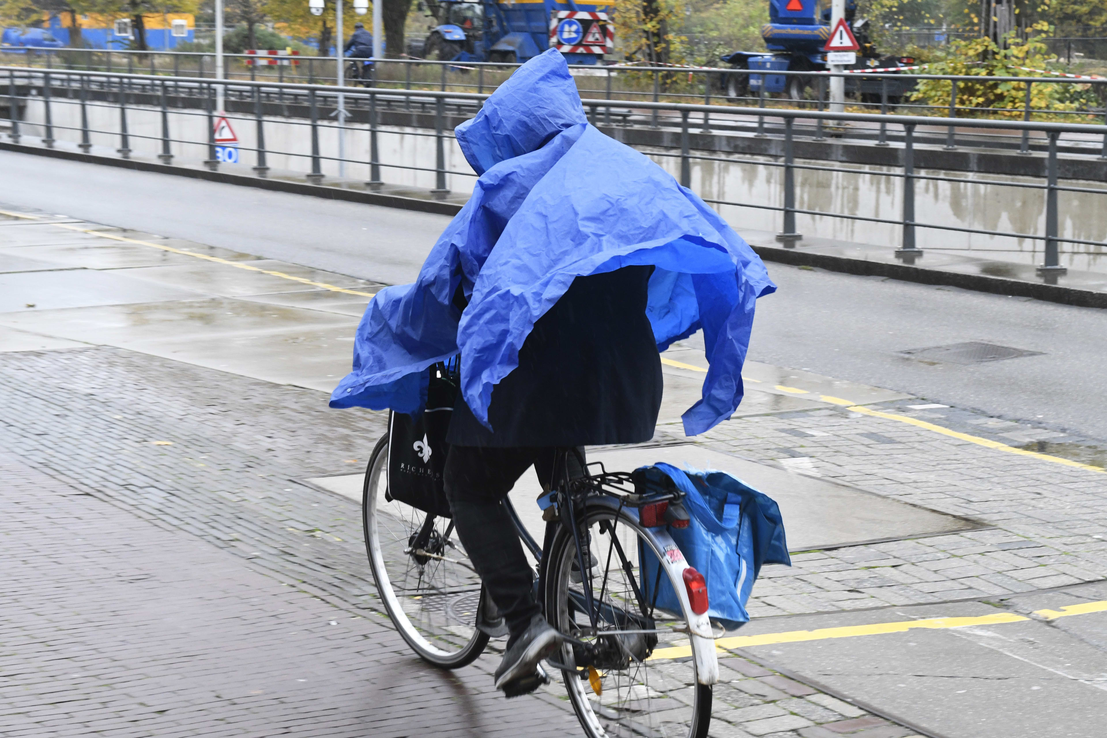 Dit zijn alle maatregelen die van kracht zijn vanwege storm Conall ...