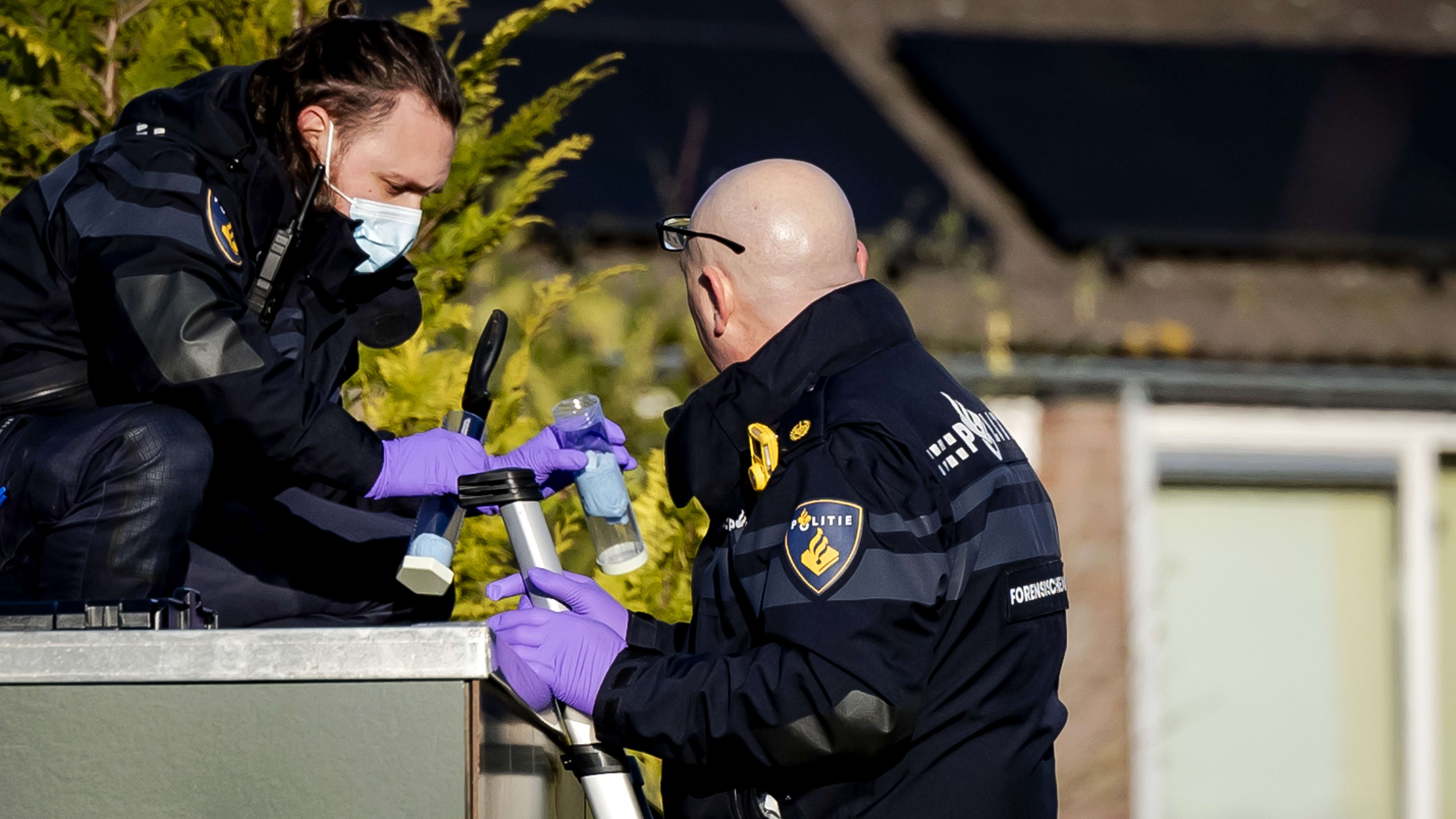 Politie vindt mes in onderzoek naar dood meisje Nieuwegein | Hart van Nederland