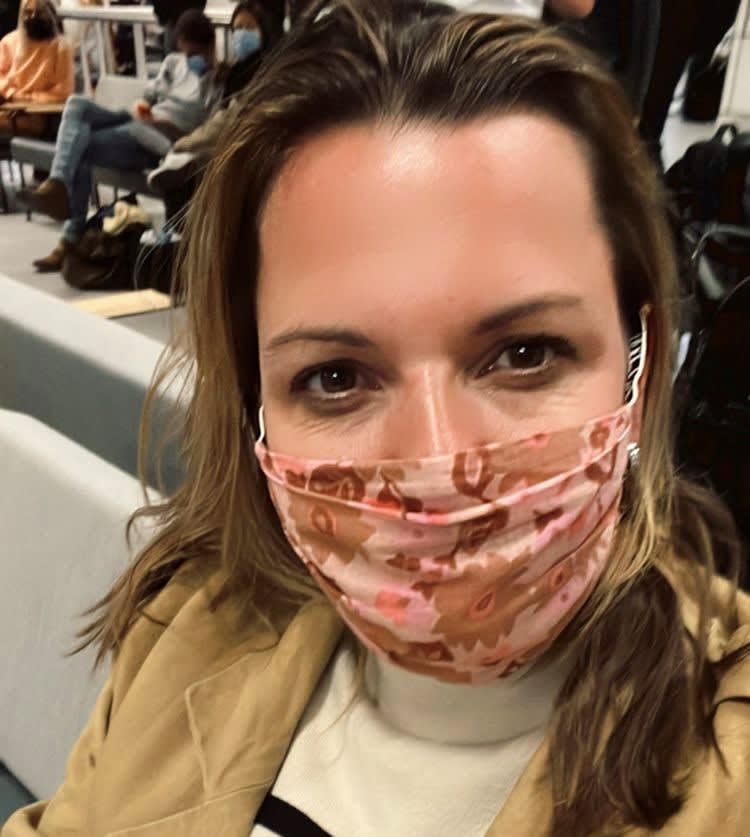 Esther Eva zat op de quarantainevlucht vanuit Kaapstad: 'We werden als ...