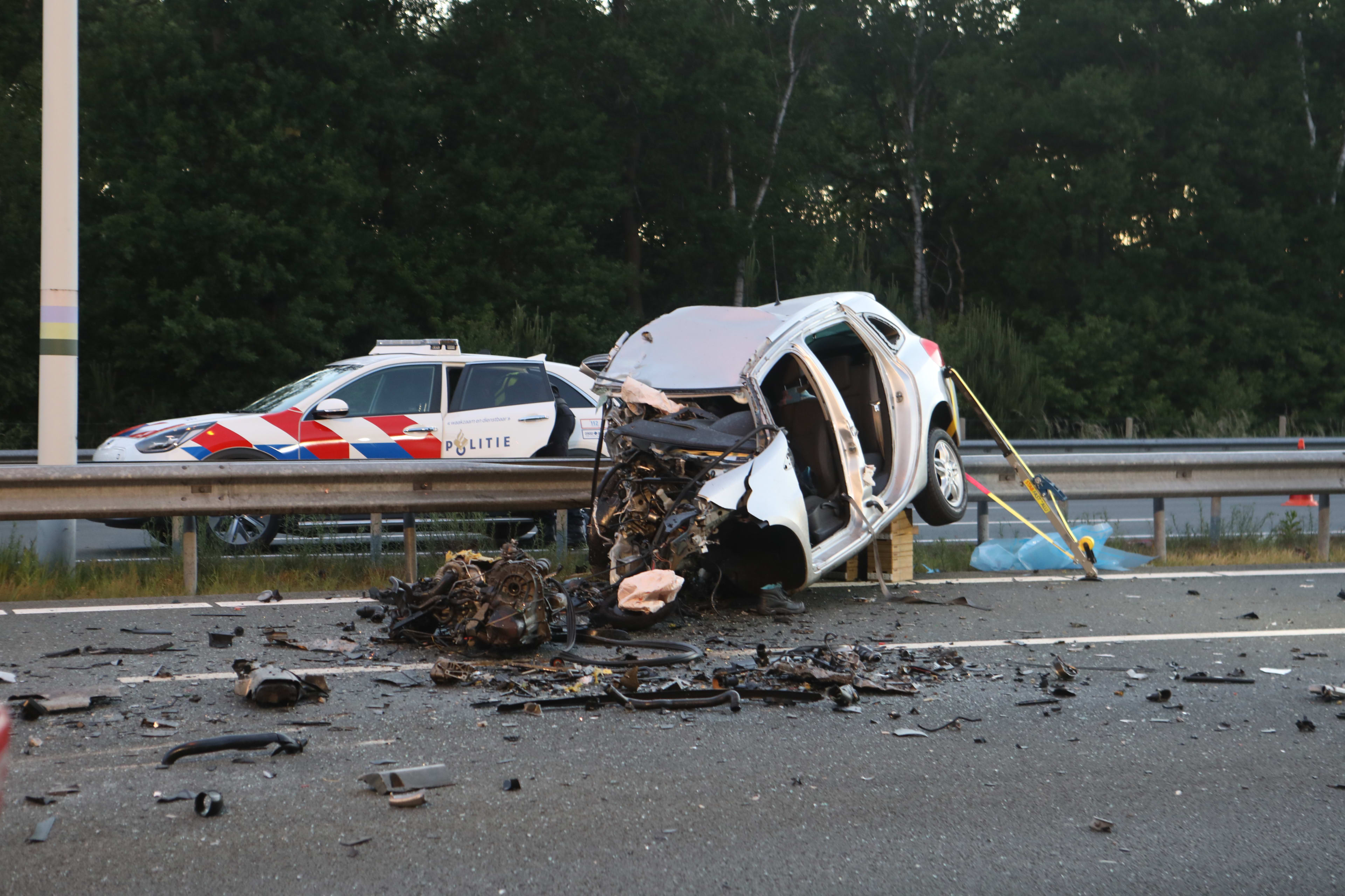 Spookrijder veroorzaakt ongeval op A73 bij Venlo, snelweg dicht | Hart van Nederland