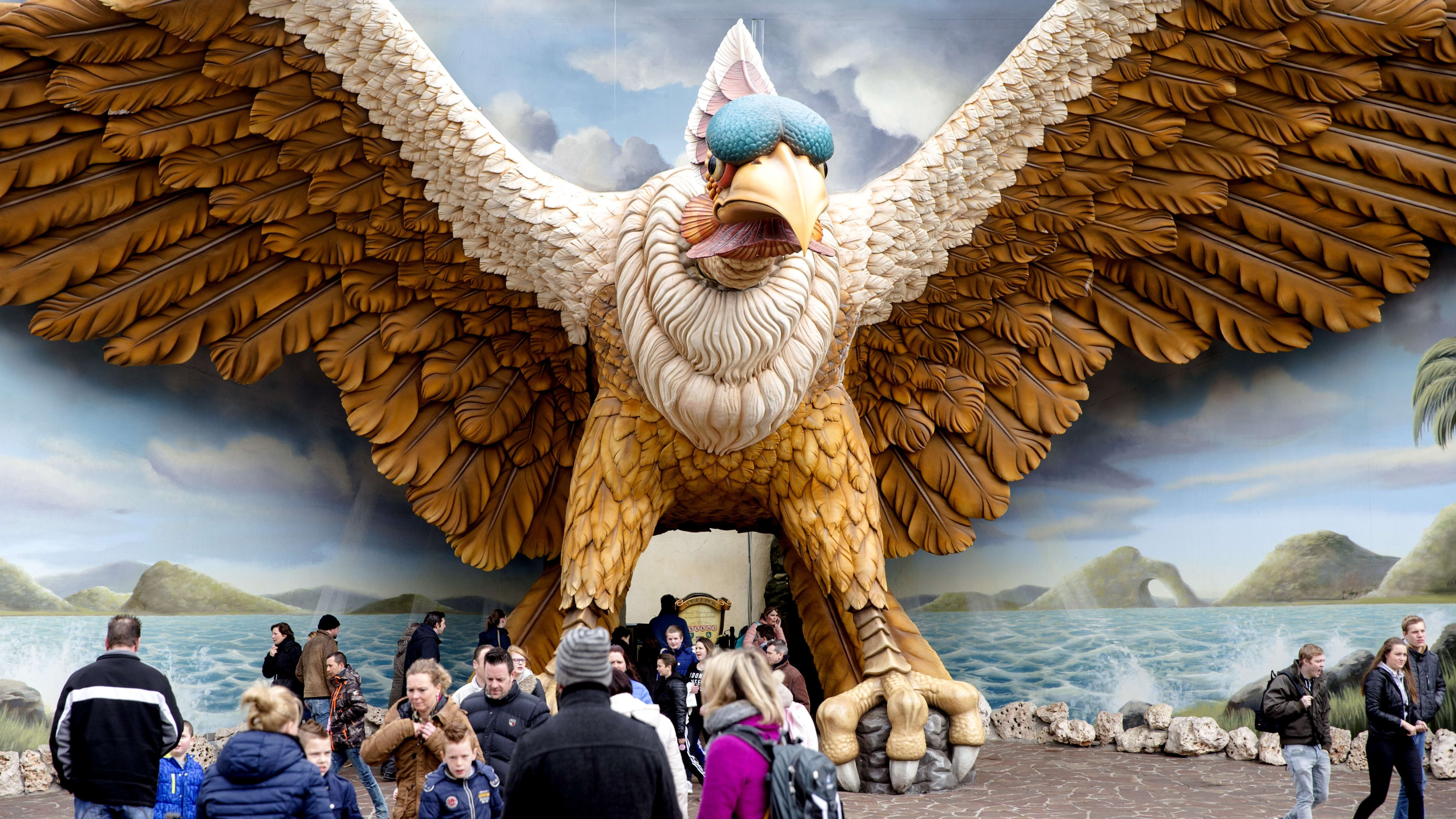 Wiel breekt af bij Vogel Rok in Efteling: 'Zat vast onder hoek van 90 ...