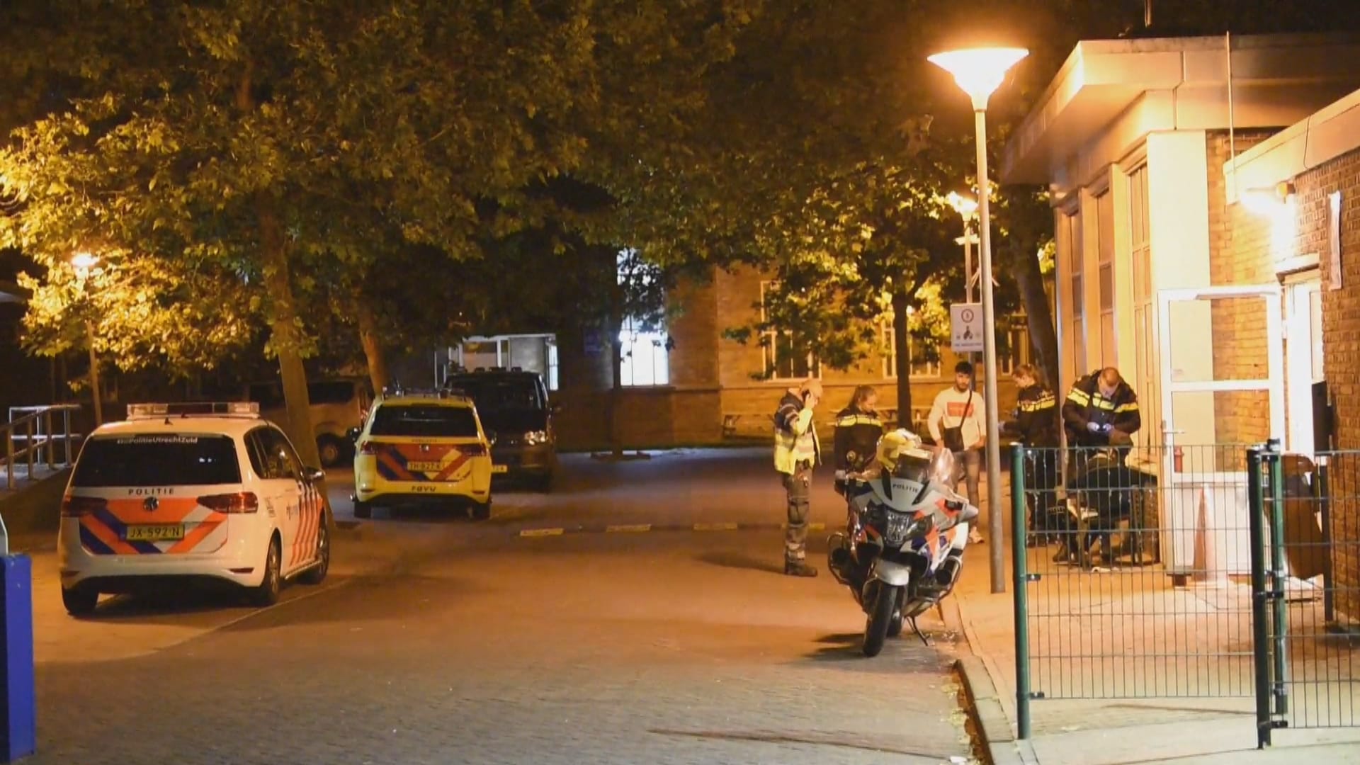 Ernstig gewonde na mishandeling bij azc Utrecht | Hart van Nederland