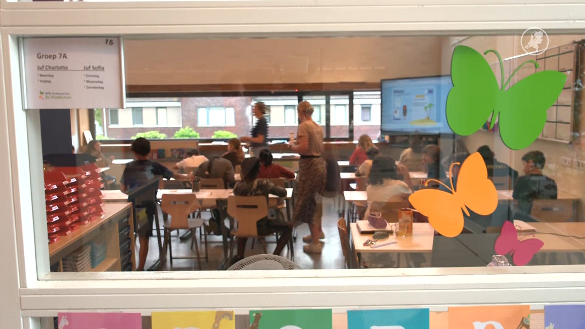 Docent start eigen middelbare school: 'Het moet echt anders' | Hart van ...