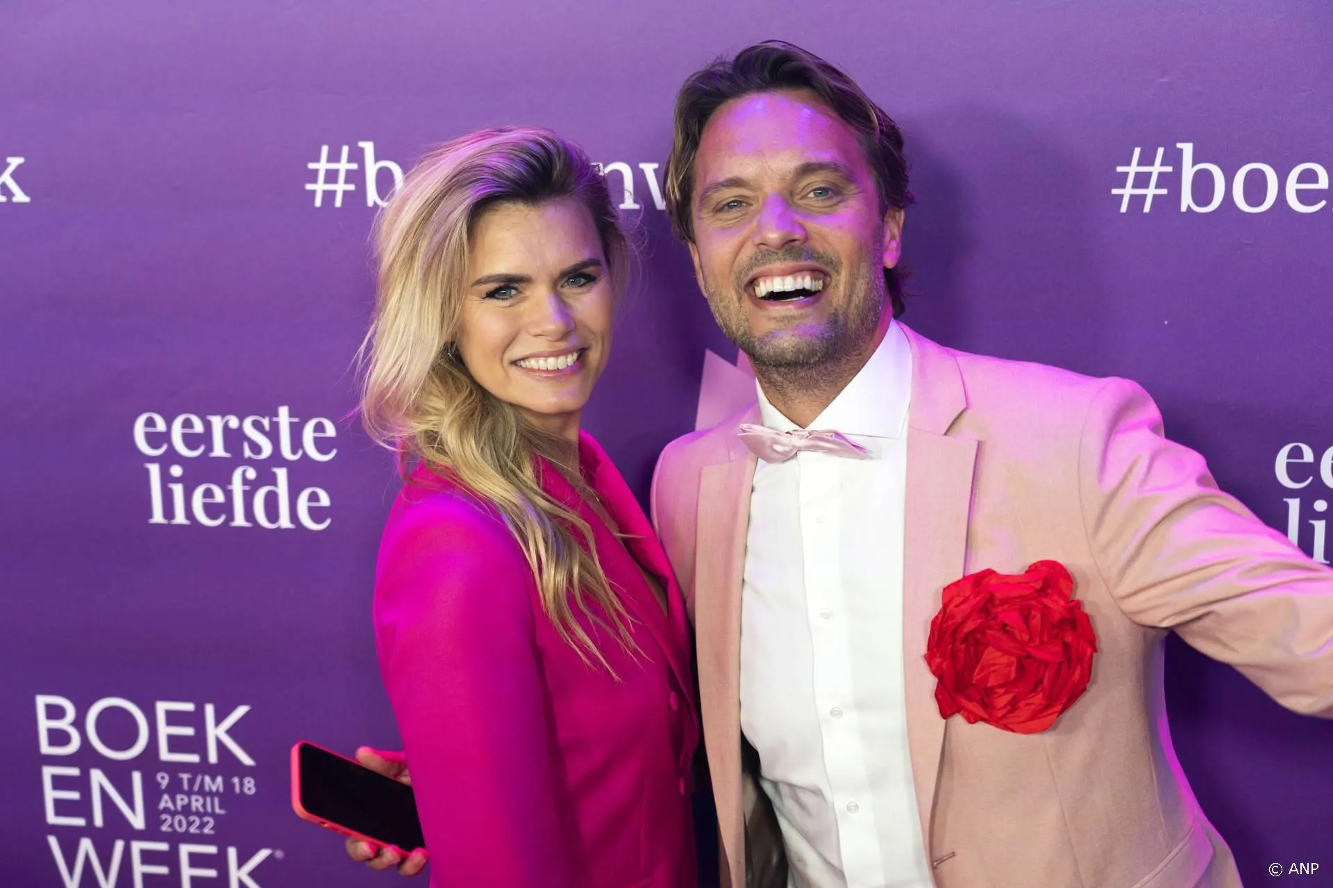 Groot nieuws over Nicolette van Dam en Bas Smit | Shownieuws