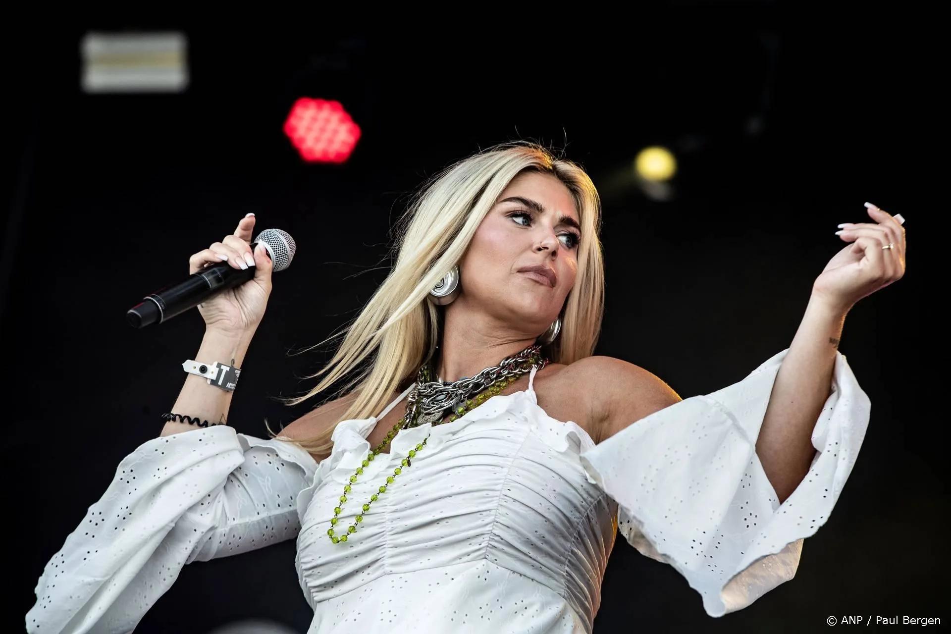 Roxeanne Hazes vertolkt bijzondere rol als Maria in The Passion ...