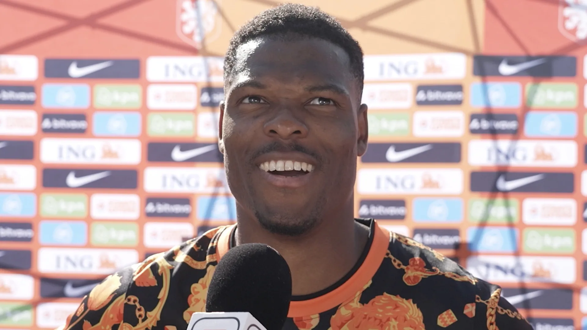Noa Vahle feliciteert Denzel Dumfries met droomtransfer naar Real ...