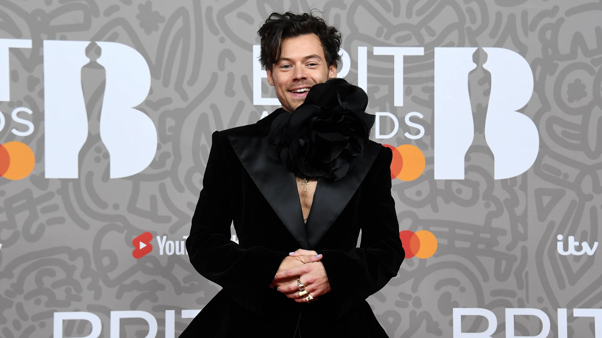 Zo klinkt het nieuwe nummer Aperture van Harry Styles | Sky Radio