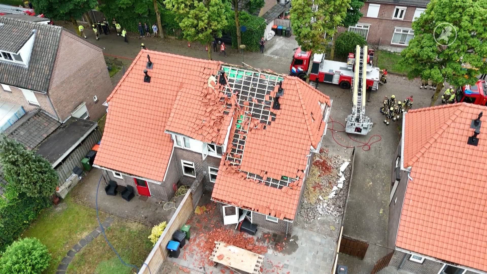 Twee monteurs gewond door gasexplosie in Nuland, woning zwaar ...