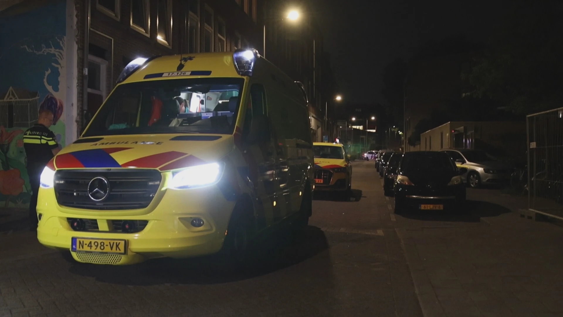 Man zwaargewond na steekpartij in woning Rotterdam, vrouw en man ...