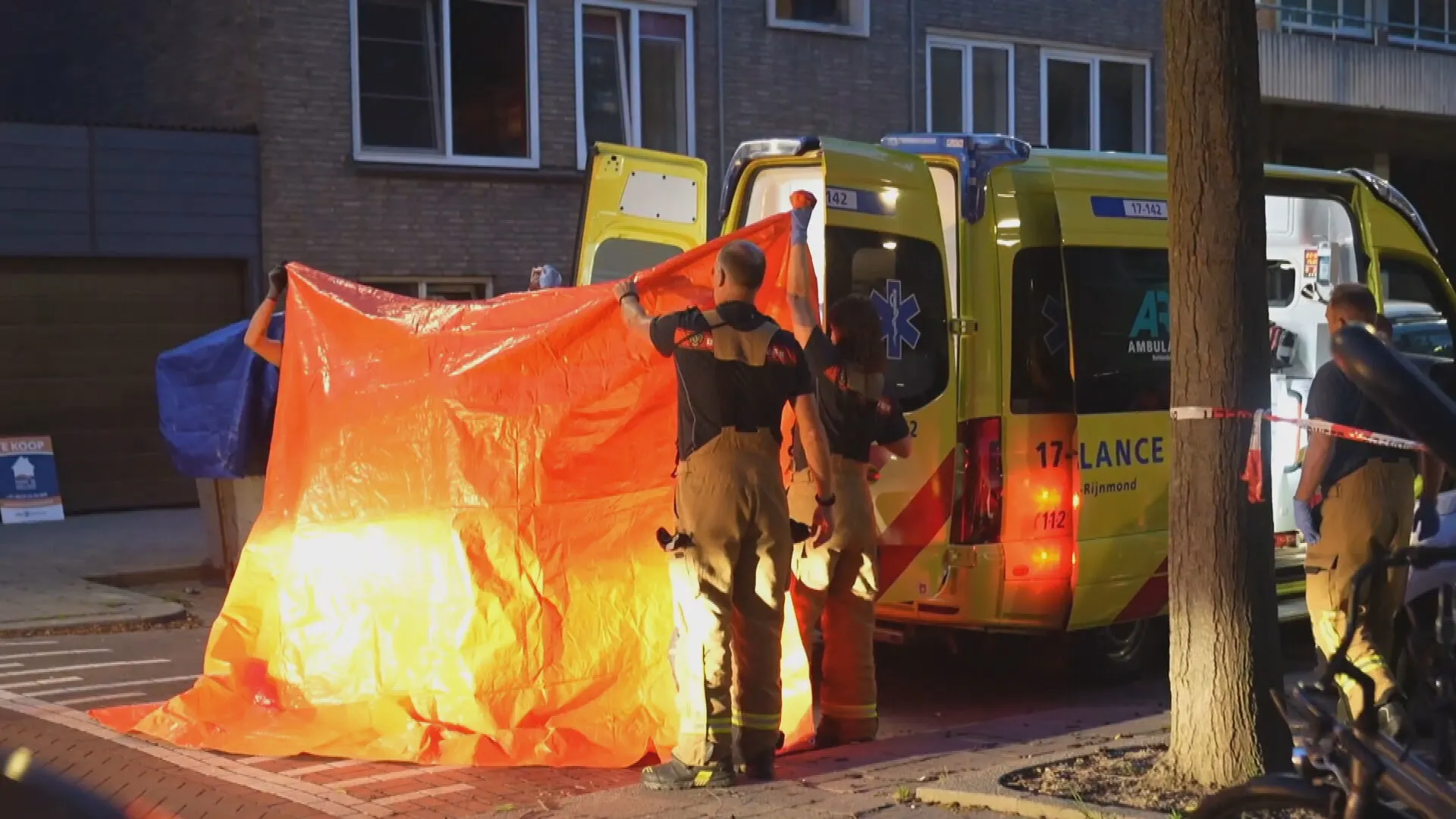 Peuter (2) overleden na val uit raam in Rotterdam | Hart van Nederland