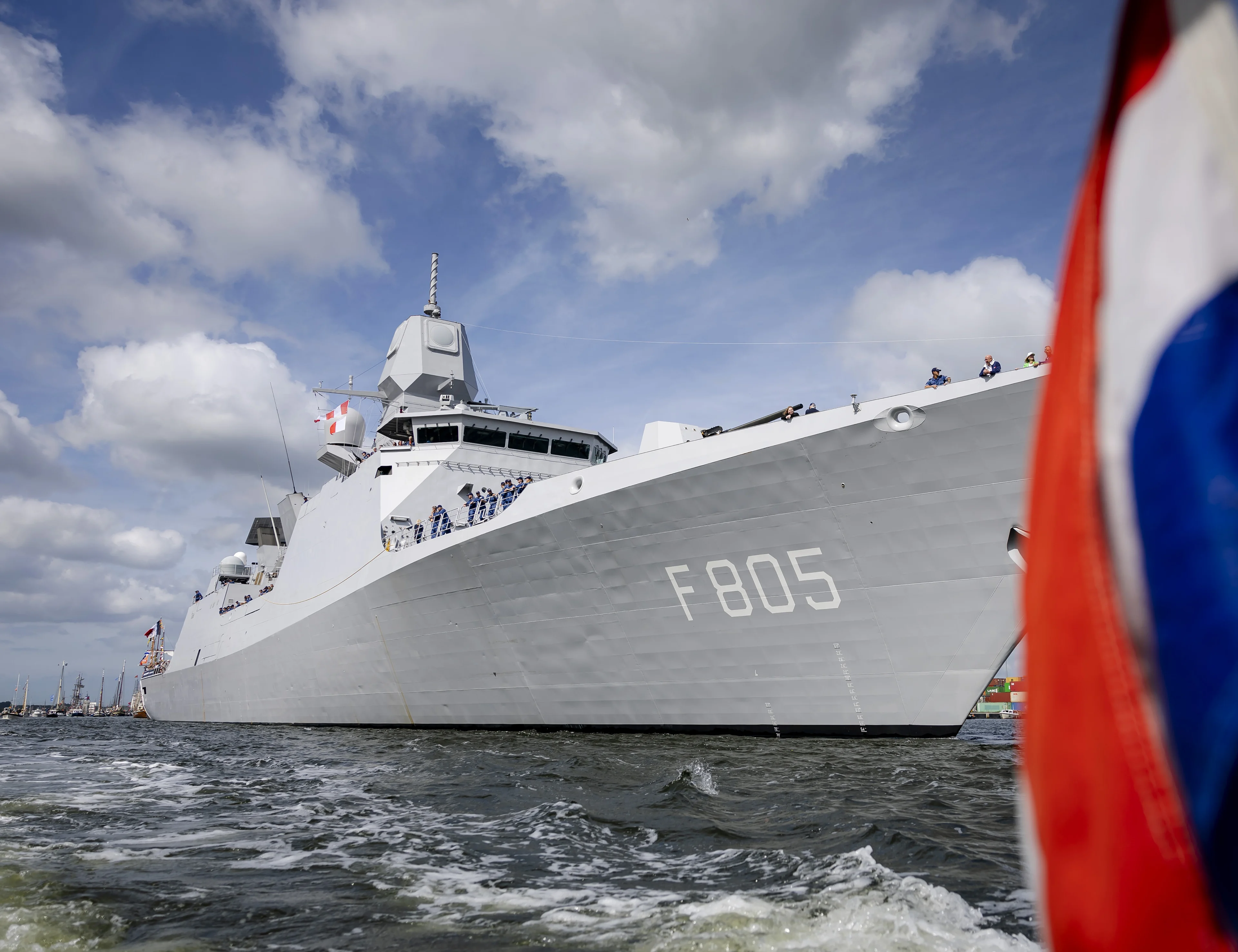 Tweede Kamer steunt kabinetsvoorstel marineschip Evertsen richting ...