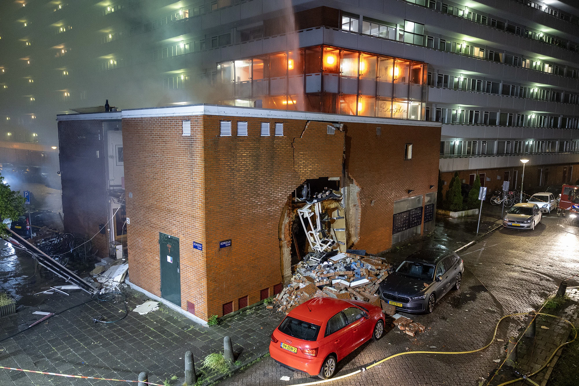 Explosie in Amsterdam ontstond onder vloer sportschool, zegt eigenaar ...
