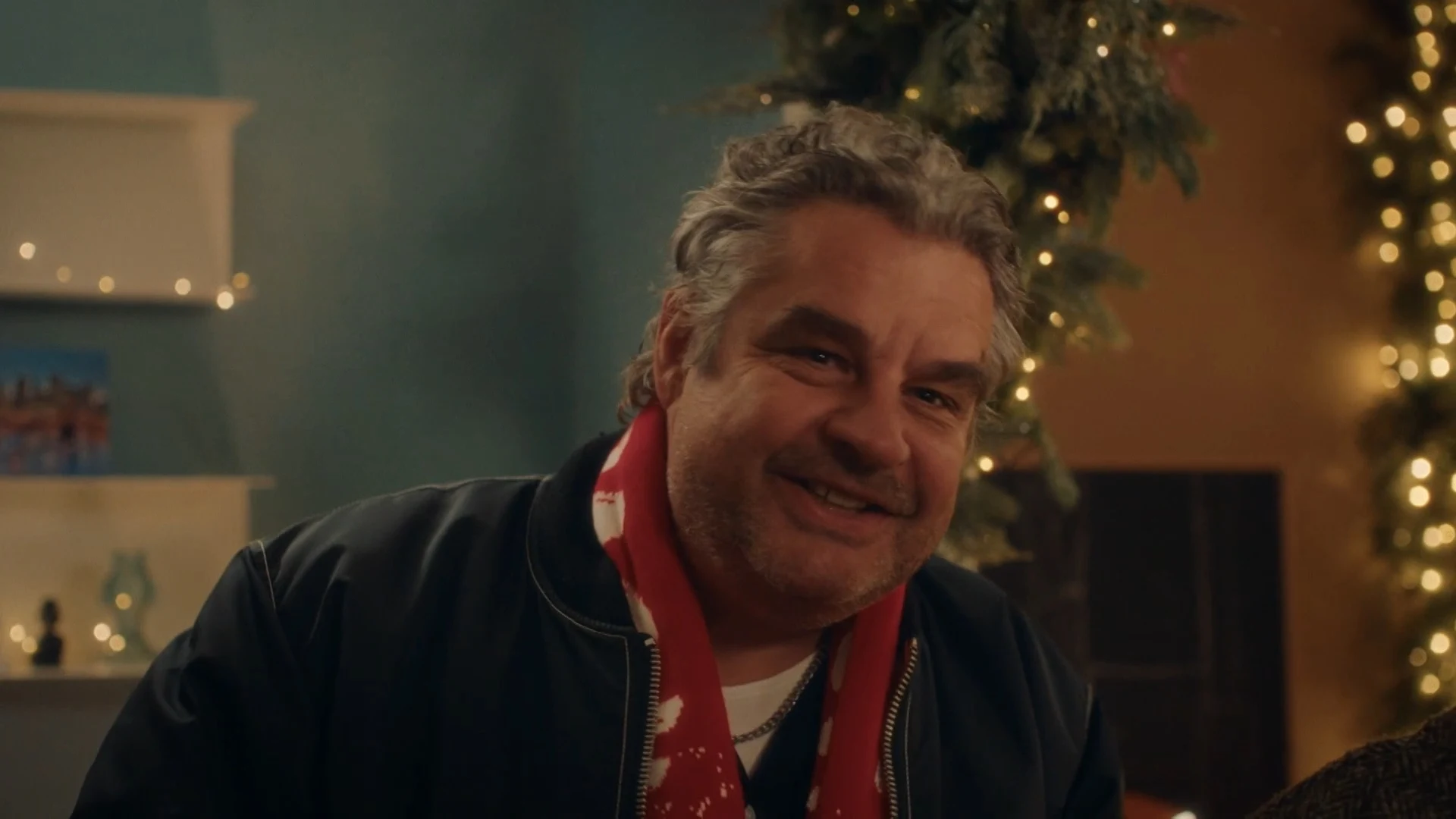 Single Bells: Alice koppelt foute vriend Izzy aan Annie