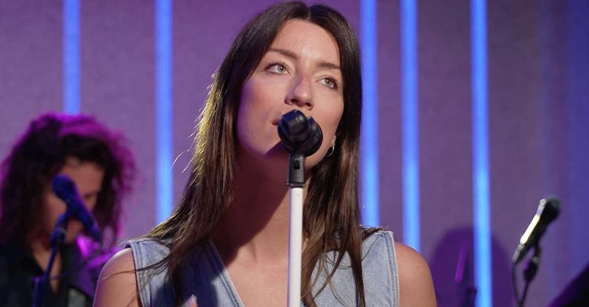 RONDÉ doet nieuwe single Taking My Love Back voor het eerst live op 538 ...