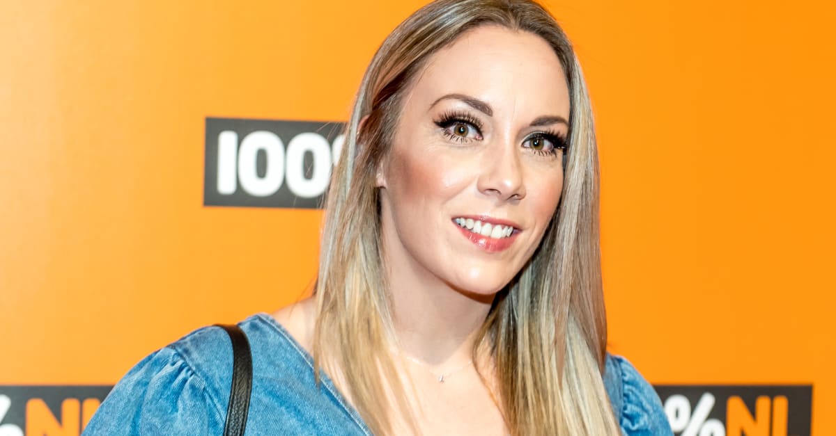 Zangeres Lisa Loïs in verwachting van eerste kindje | Shownieuws