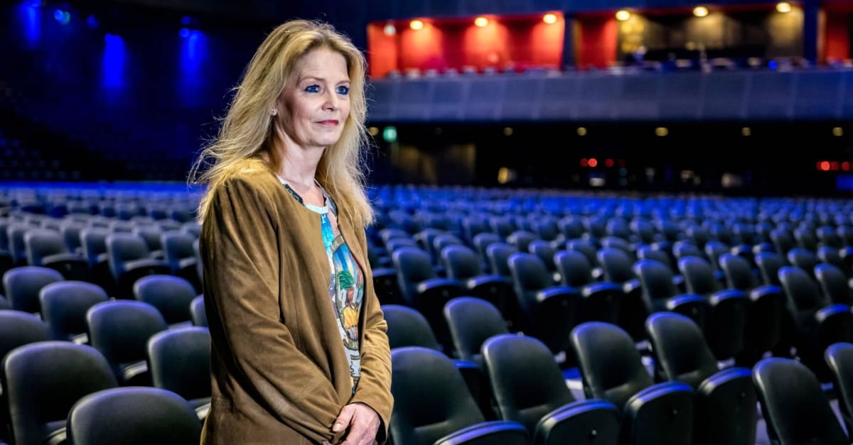 AFAS Live-baas hangt vlag uit bij versoepeling coronamaatregelen ...