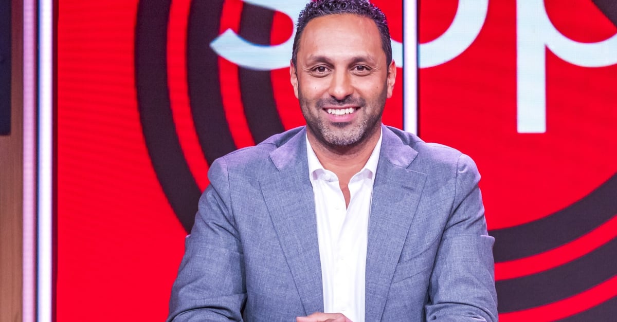 Khalid Kasem legt werk neer na schokkende beschuldiging | Shownieuws