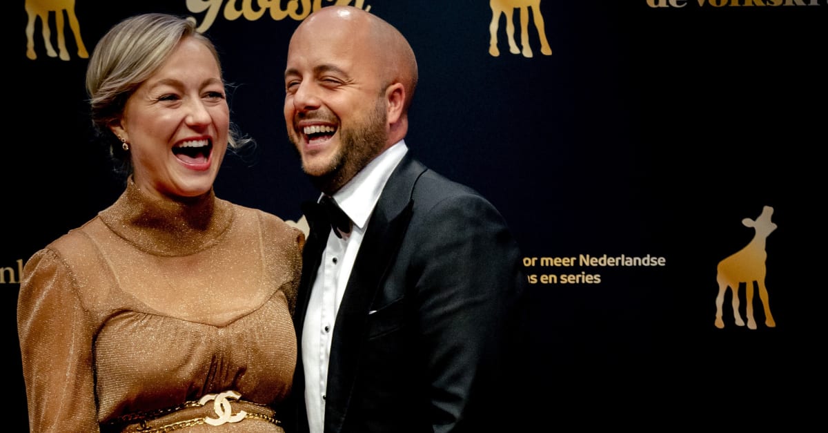 Zoveel levert de 'scheidingsvilla' van Carolien Spoor en Jon Karthaus ...