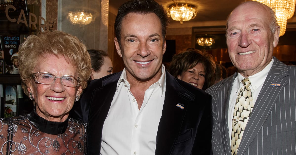 Gerard Joling zorgt voor zijn moeder na ongeluk | Shownieuws