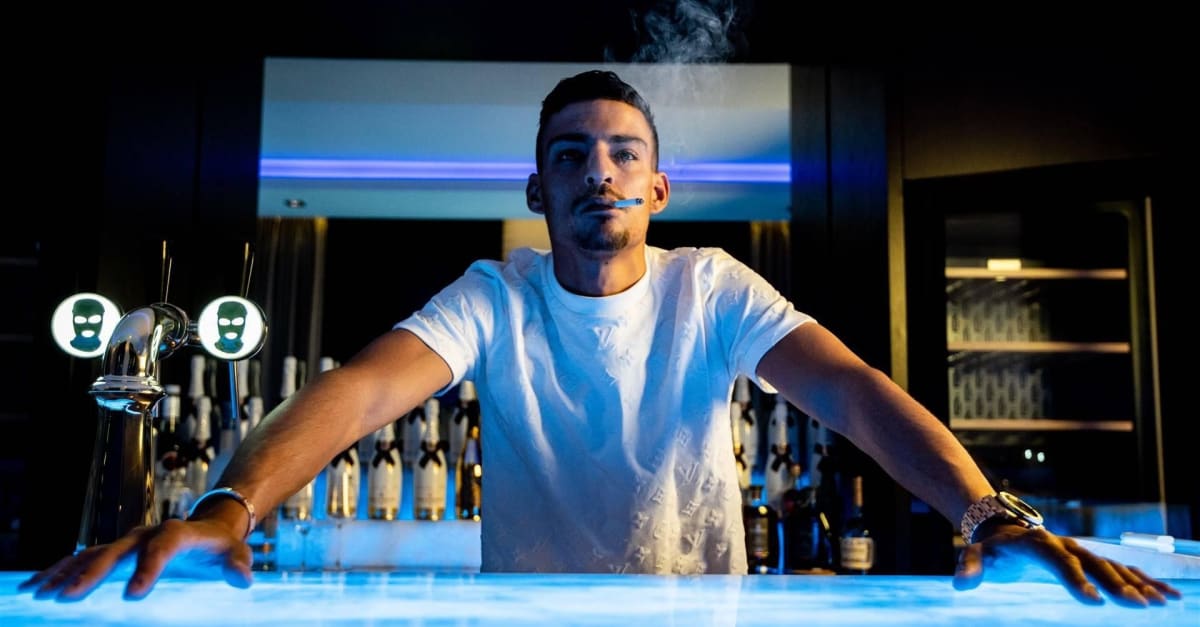 Boef scoort ondanks kritiek in media vierde nummer 1-album | Shownieuws