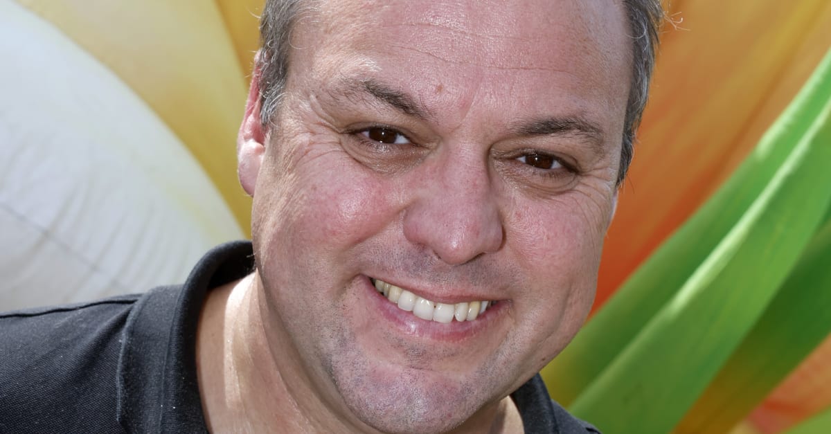 Frans Bauer showt zijn sixpack: 'Het heeft even geduurd' | Shownieuws