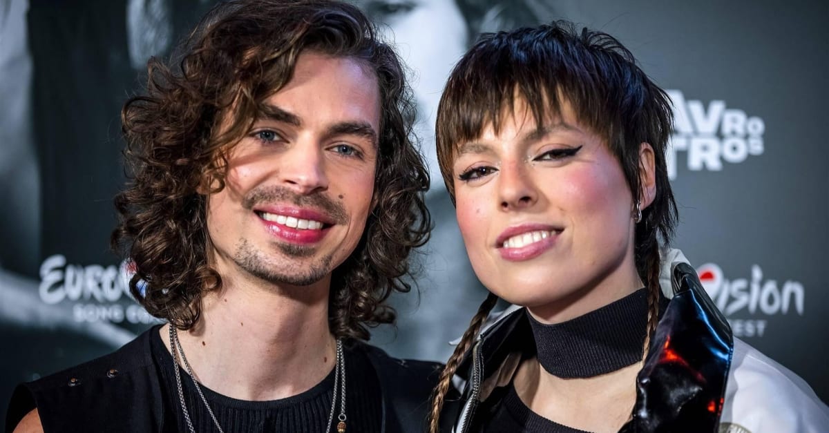 Geëmotioneerde Mia en Dion diep geraakt na felle kritiek | Shownieuws