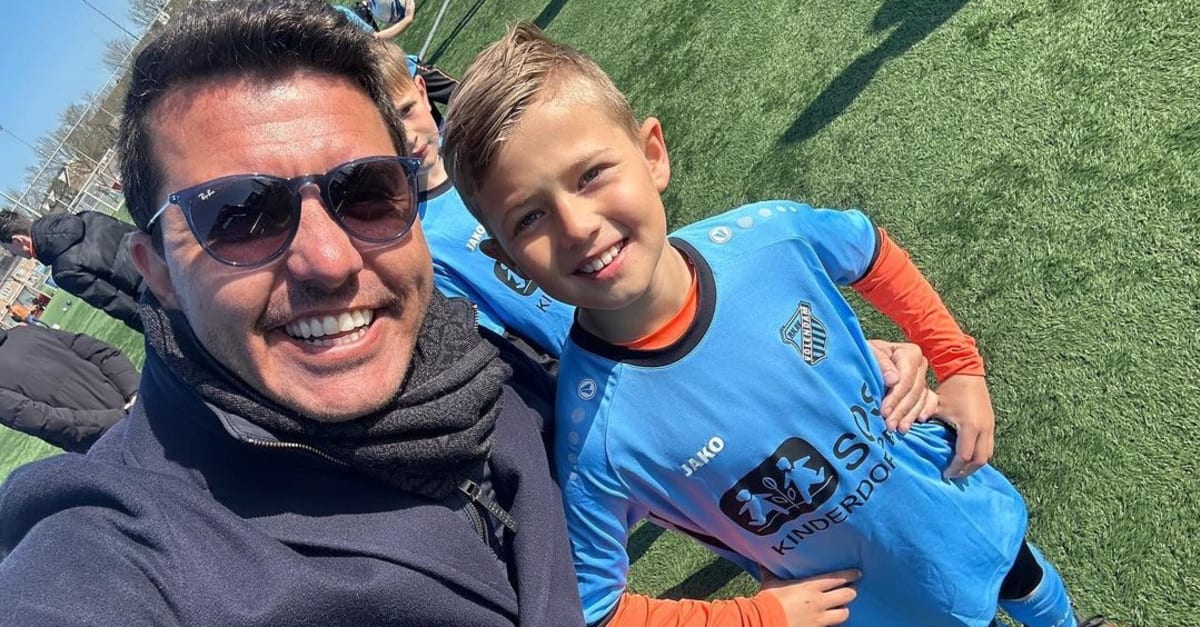 ZIEN: Zoon Jan Smit maakt zang-debuut | Shownieuws