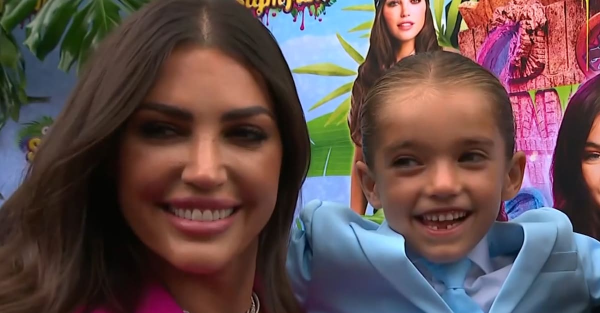 Liefdevolle ontmoeting voor Yolanthe en Xess Xava | Shownieuws