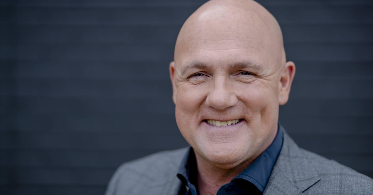 Bijna duizend Nederlanders willen nieuwe André Kuipers worden | Shownieuws