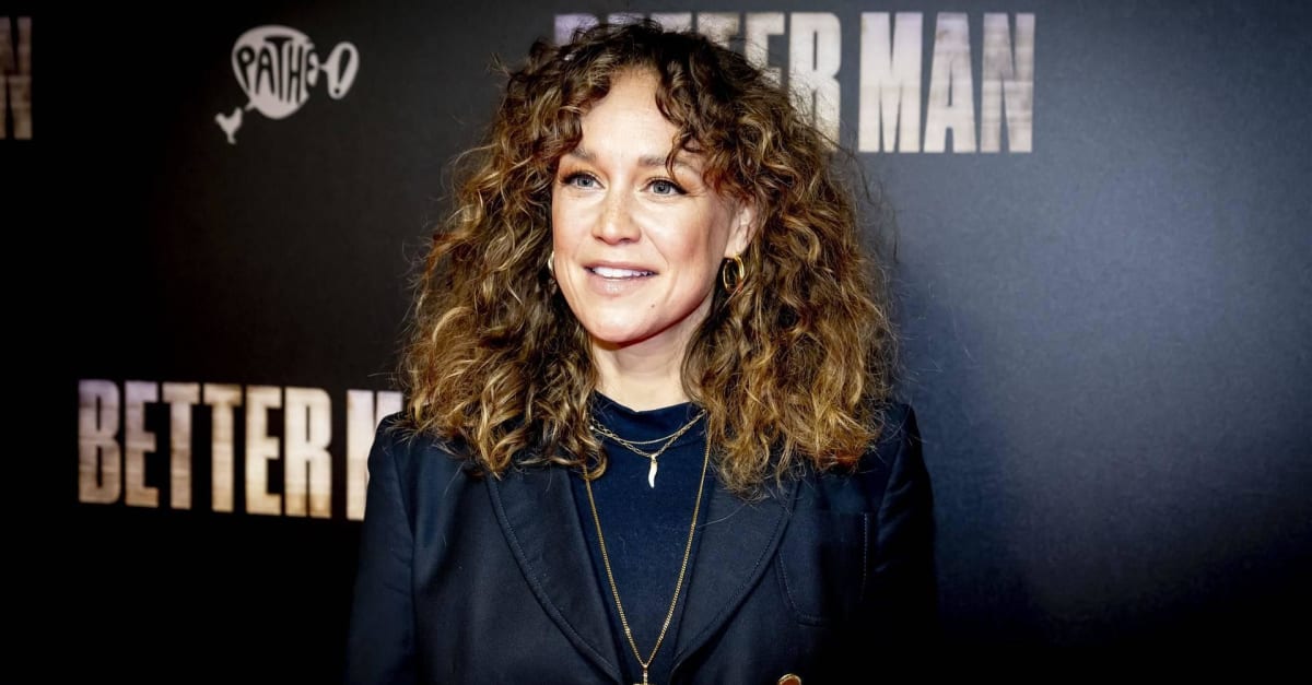 Anouk Maas maakt zich 'grote zorgen' over alleenstaand moederschap | Shownieuws