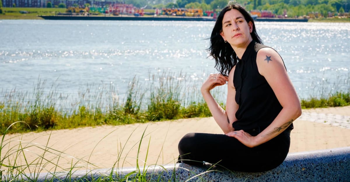 Raven van Dorst houdt vriendin bewust uit de media | Shownieuws