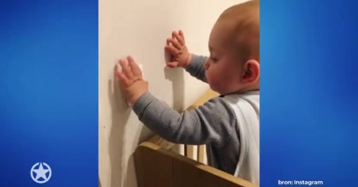 ZIEN: Baby Fender weet precies wanneer het bedtijd is