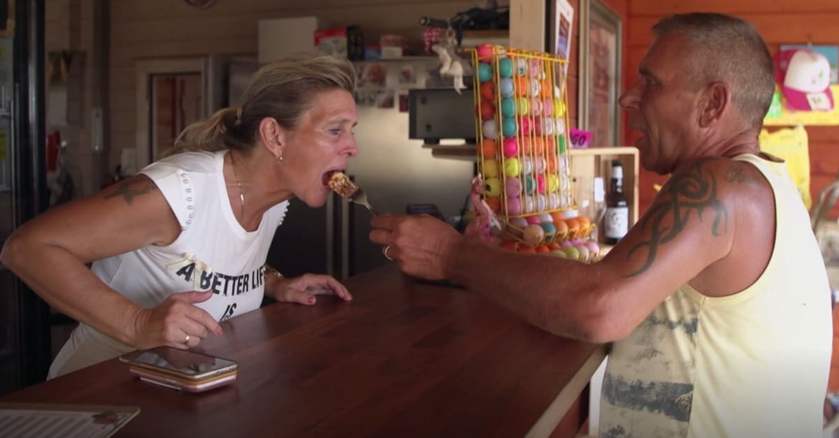 Fans lachen 'pannenkoekenprestatie' De Scheetjes uit | Shownieuws