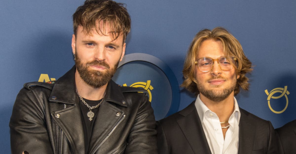 Rijk Hofman grapt over moordpoging op broer Tim | Shownieuws