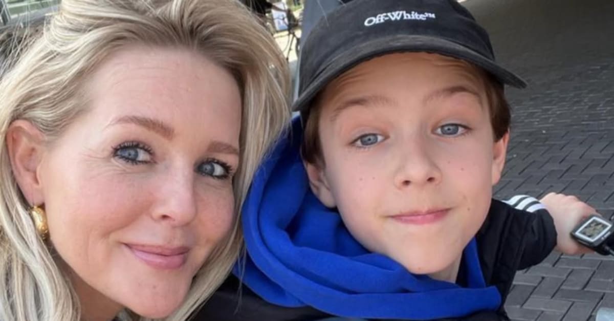 Chantal Janzen zet zoon met mooie woorden in het zonnetje | Shownieuws