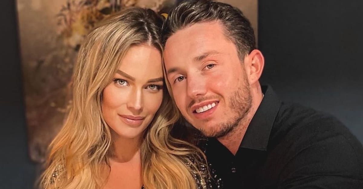 Vriendin Djarno Hofland open over heftige bevalling | Shownieuws