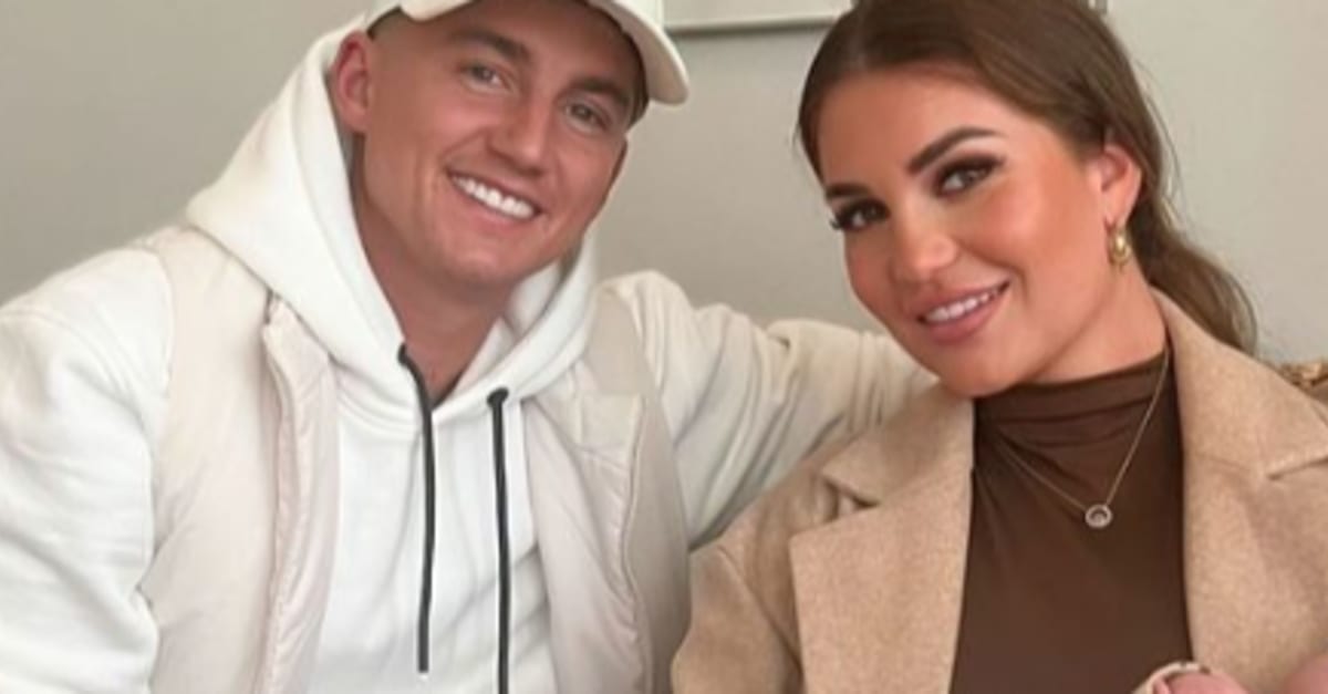 Geweldig babynieuws voor Mart Hoogkamer en vriendin Jennifer | Shownieuws