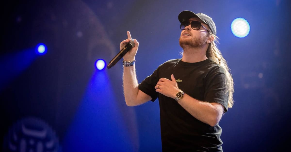 Rapper Donnie met gastartiesten naar AFAS Live | Shownieuws