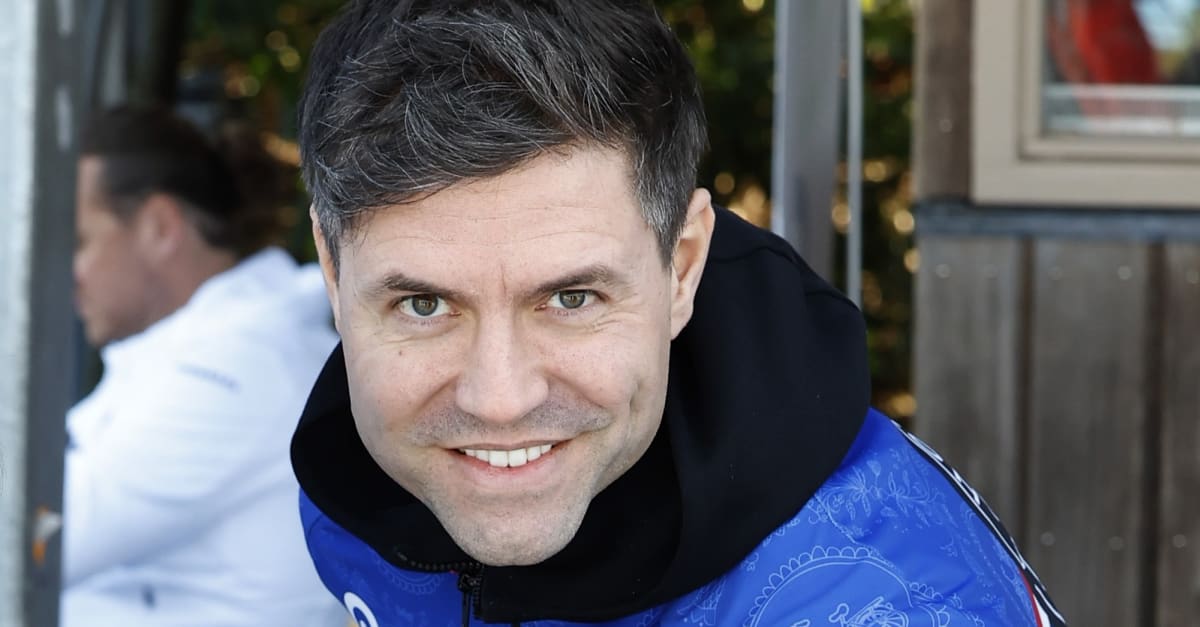 Simon Keizer doet kwetsbaar boekje open | Shownieuws