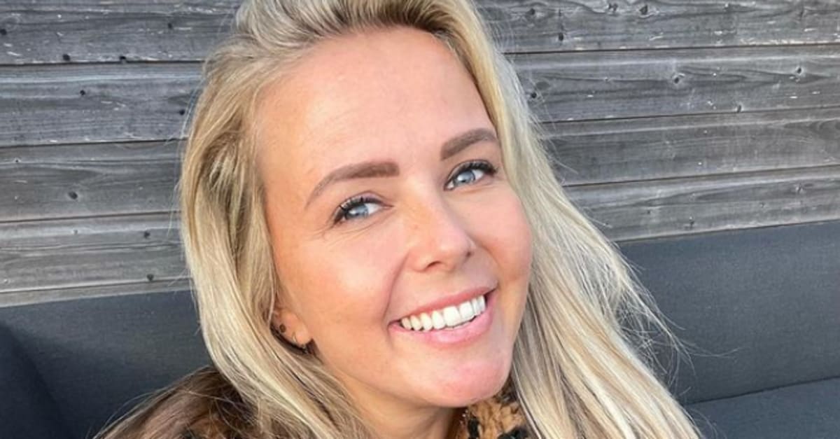 ZIEN: Monique Smit heeft een nieuwe coupe | Shownieuws