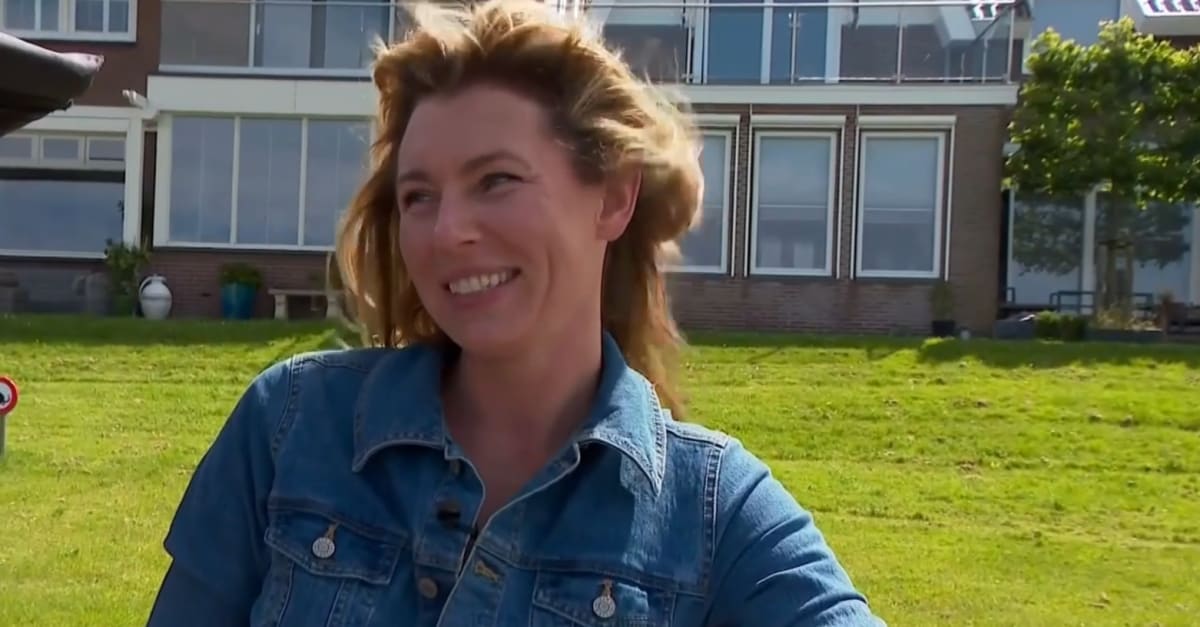 Urk!-ster Greetje straalt: 'Ik ben verliefd' | Shownieuws