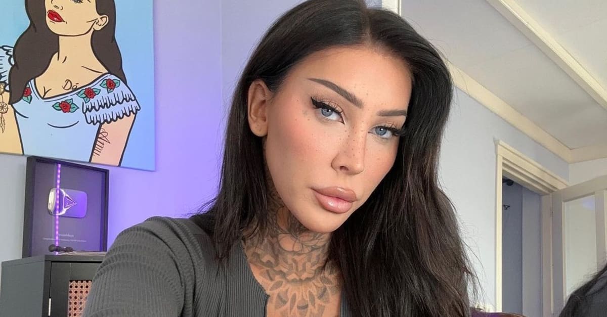 Jessie Maya zet tatoeage van haar kersverse vriend | Shownieuws