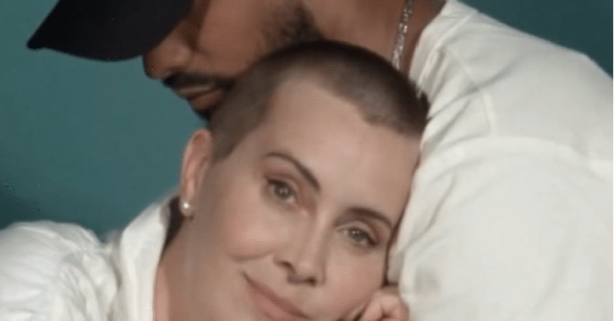 Anouk en Dominique in gesprek met Vogue: 'Binnen tien minuten zoenen ...