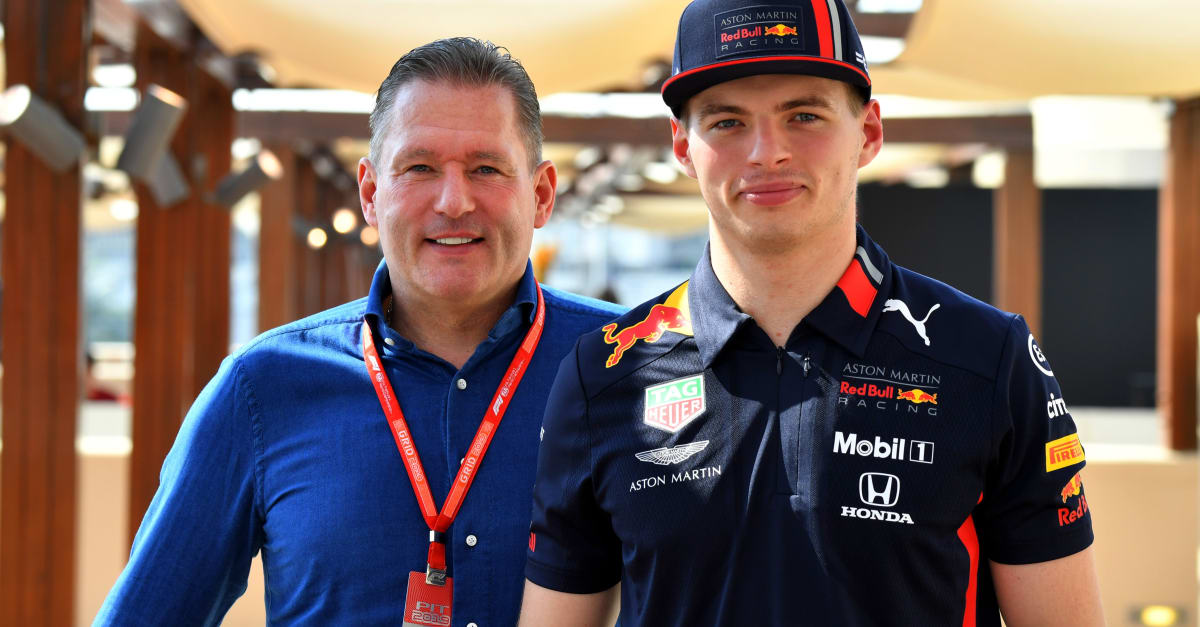 Max Verstappen geeft eerste interview als wereldkampioen | Shownieuws