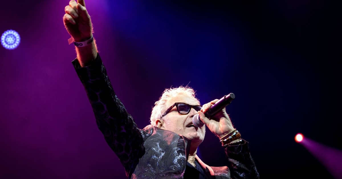 Voice Senior-winnaar Phil Bee komt met nieuw album | Shownieuws