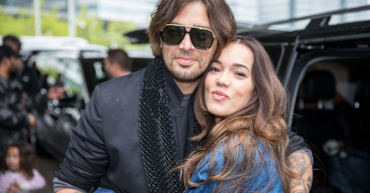 Bibi onthult: Zo was eerste keer weer met Waylon! | Shownieuws