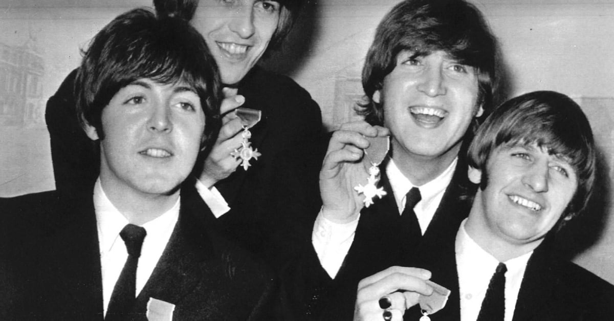 Unieke foto's van The Beatles opgedoken | Shownieuws
