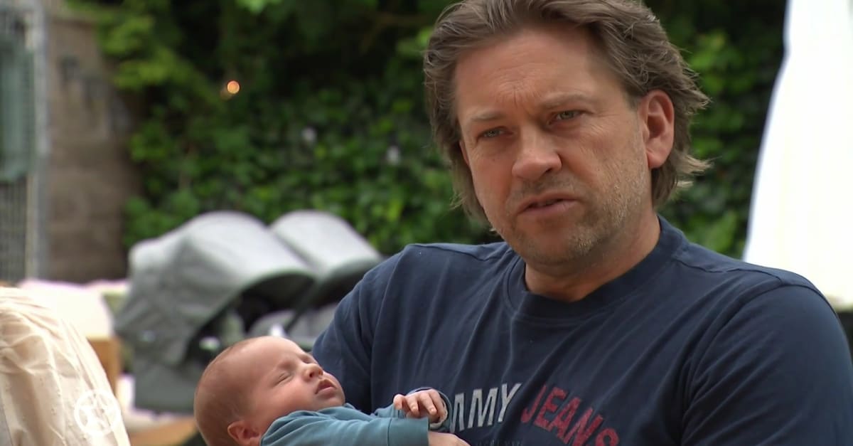 Ferri Somogyi haalt eigen tweeling door elkaar | Shownieuws