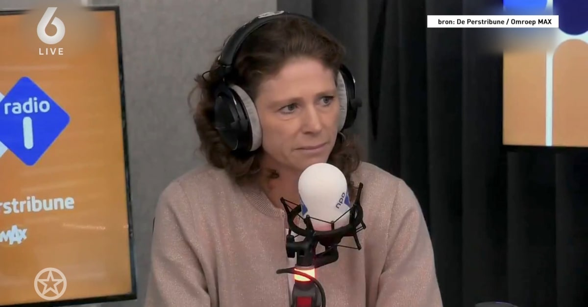 Barbara Barend in het NPO Radio 1-programma De Perstribune